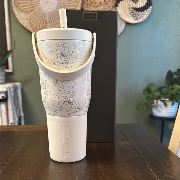 BRUMATE | Dining | Brumate Resa 35 Oz In Enchanted Rose Limited Edition ...